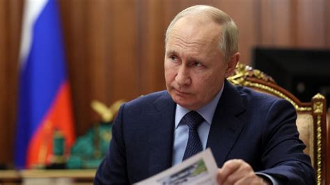 Putin News aktuell Putin Doppelgänger vergiftet Russen Konvoi