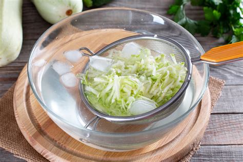 Qué es blanquear en cocina para qué se utiliza esta técnica y cómo