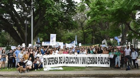 Marcha universitaria en Corrientes suspicacias de por qué la
