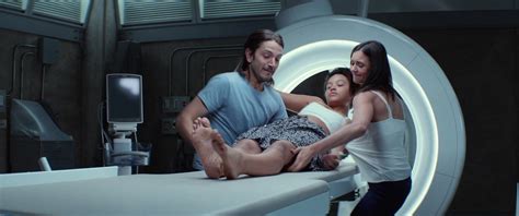 Naked Kiersey Clemons In Flatliners II