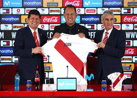 Juan Reynoso presentado como DT de Perú Diario Deportes El primer