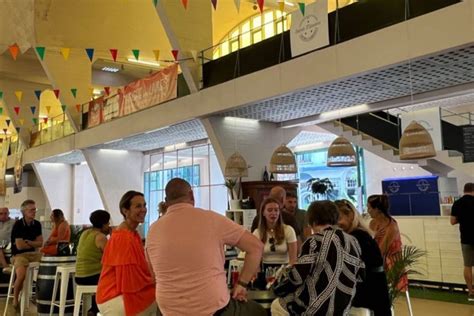 Sacrée Balade découverte de la ville et dégustation de Champagne