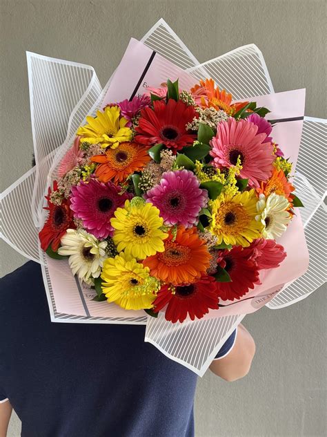 Details Gerberas Con Nube Abzlocal Mx