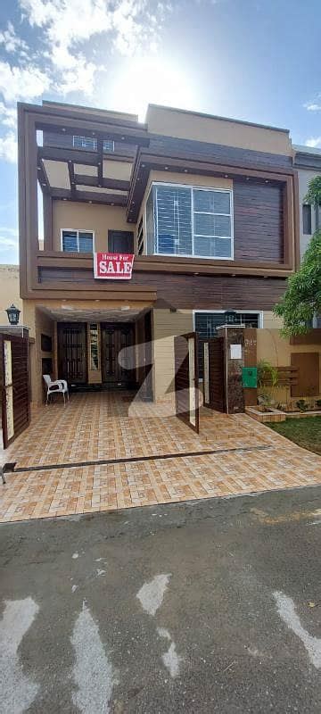 5 Marla Lavish Residential House For Sale In AA Block Bahria Town