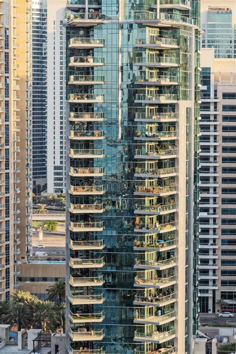 UAE DUBAI 20 DEZ 2018 Cadre Ferm Des Gratte Ciel Au Duba Avec Des