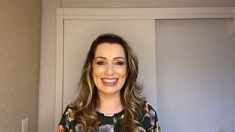 Pastora Patrícia está transmitindo ao vivo Corrente de oração pela