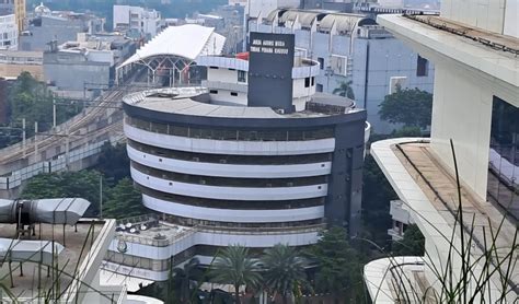 Kasus Telkom Graha Kejagung Periksa Dirut PT Surya Timur Membangun