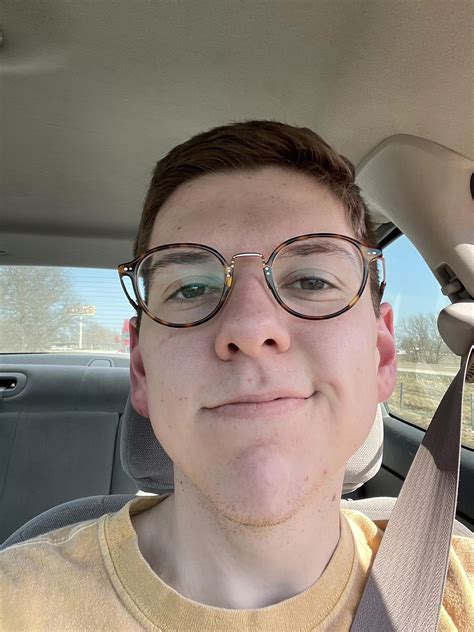 Feeling Cute Today Nudes Gaybrosgonemild NUDE PICS ORG