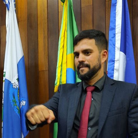 Presidente da Câmara de Cabo Frio Miguel Alencar se coloca a favor