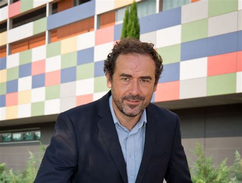Un Grupo De Investigadores Del Rea De Salud De La Uji Publica En La
