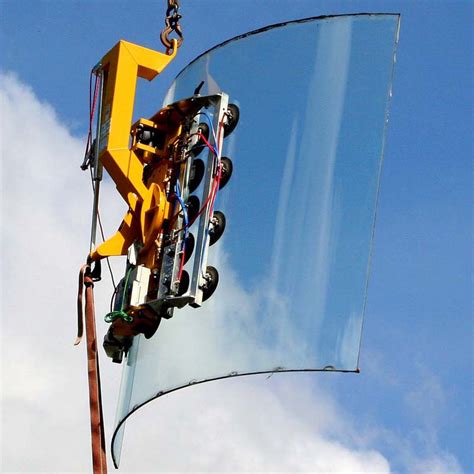 Vacuum Lifter Kombi 7411 DSG7 Reliably Moves Curved Glass Panes Panels