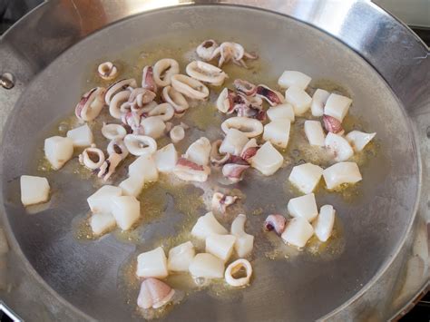 Paella Originale Recette De Elchefkent Riz De Calamars Et Seiches