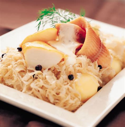 Recette choucroute de poissons fumés au genièvre Marie Claire