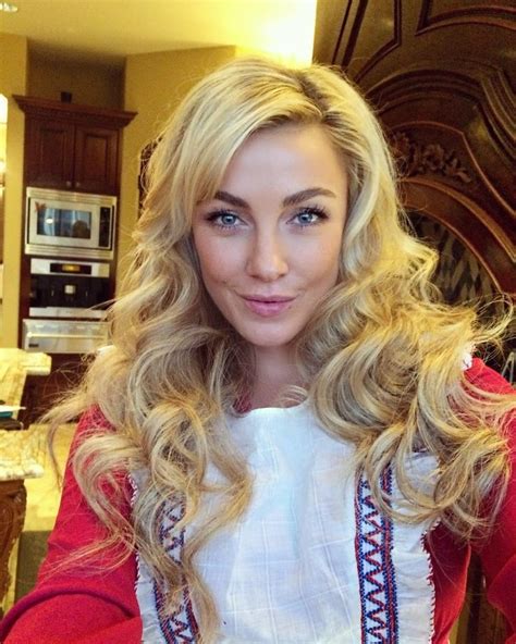 Picture Of Amber Nichole Miller