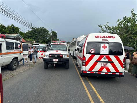 2 pacientes graves tras choque entre bus y camión El Guardián CR