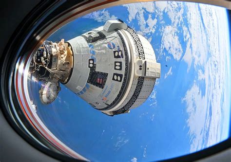 Los astronautas varados en la Estación Espacial Internacional volverán