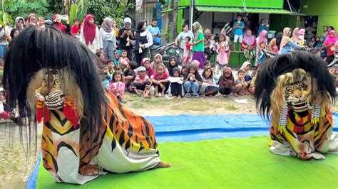 Aksi Rampak Barong Tari Jaranan Reog Ponorogo Seni Barongan Blora