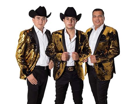 Los Plebes Del Rancho de Ariel Camacho Nació Pa Leyenda Ouvir Música