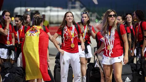 La Celebraci N De Las Jugadoras De La Selecci N Espa Ola De F Tbol