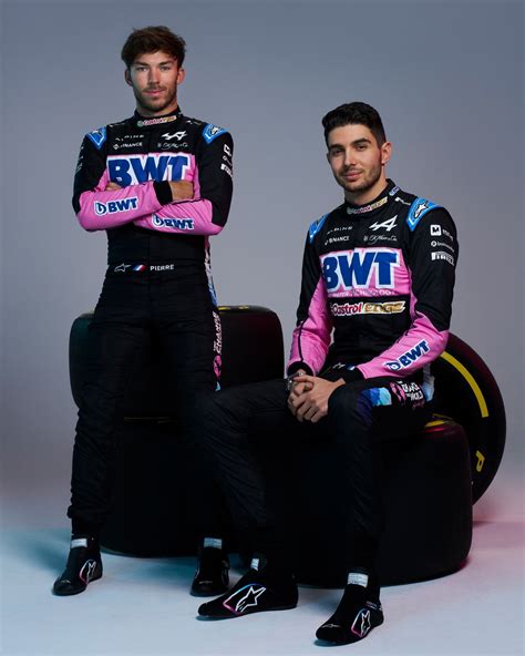 Así luce el Alpine A524 que pilotarán Ocon y Gasly en 2024 Foto 13 de 14