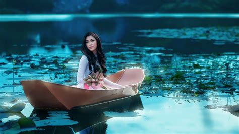 ヌードアジアの女性の写真 ブログの脳