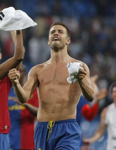 Gerard Pique Football Spain MALE ATHLETES