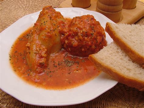 Plnen Paprika V Paradajkovej Om Ke Recepty Simaco