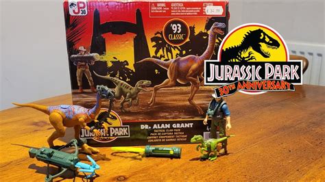 Jurassic Park 30th Anniversary Dr Alan Grant Tactical Claw Pack Toy