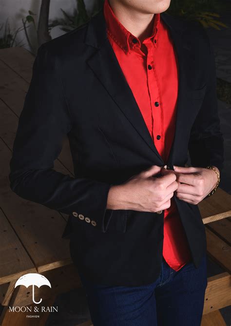 Venta Camisa Roja Y Pantalon Negro Hombre En Stock
