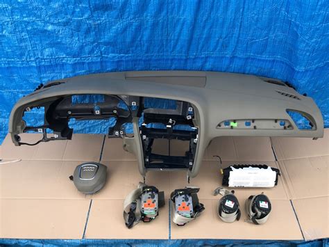 AUDI A4 B8 DESKA KONSOLA AIRBAG PASY PODUSZKI 1GK 10640734357
