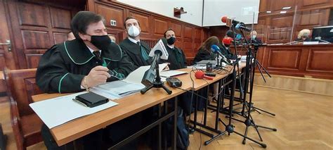 Biznesmen Czu Y Kochanek Seryjny Morderca Z Ko Obrzegu Mariusz G