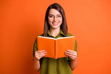 Dia Internacional da Mulher conheça 5 livros escritos por mulheres
