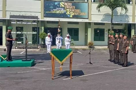 Dandim 0833 Hadiri Serah Terima Jabatan Dan Tradisi Warga Korem 083 Bdj