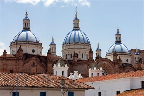 Premium Photo The New Cathedral Cuenca Ecuador