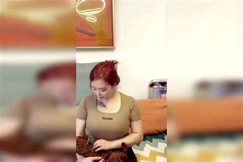 娶了个媳妇干啥啥不行吃啥啥不剩胖的跟猪一样 媳妇