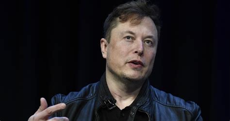 Elon Musk Turned Off Starlink Satellites So He Helped Vladimir Putin