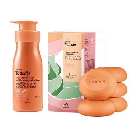 MODELO CONSULTORA NATURA Kit Tododia Manga Rosa e Água de Coco 5