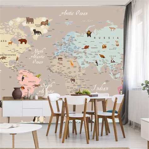 Fototapeta dla dzieci Mapa świata i zwierzęta Tapetuj pl