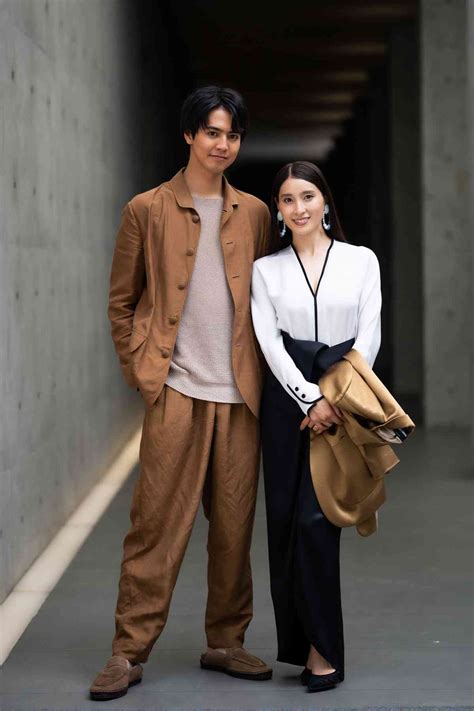 片寄涼太と土屋太鳳がミラノでジョルジオ アルマーニのショーに出席 結婚後初の公の場 ガールズちゃんねる Girls Channel