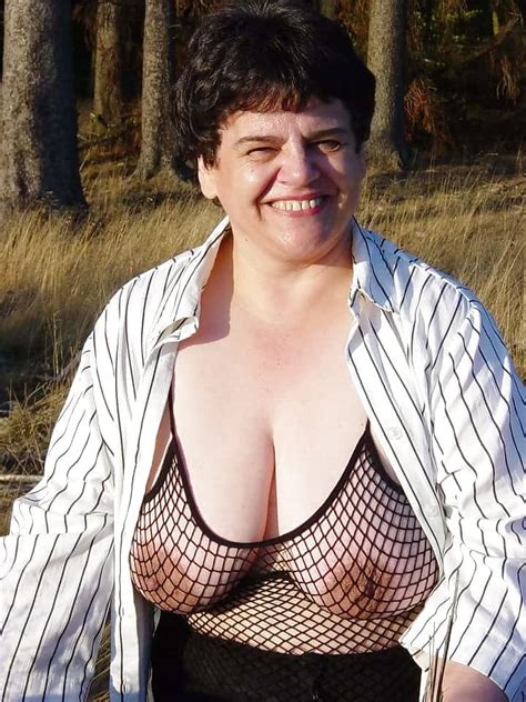 Braless Topless Funbags Granny Photo X Vid