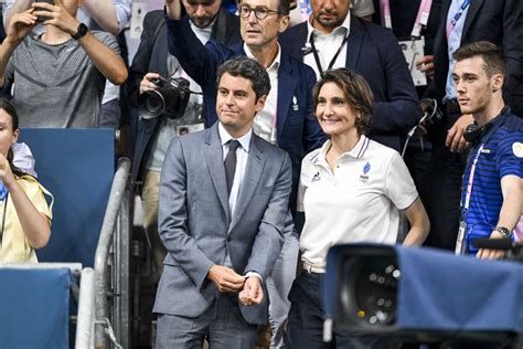 Photo A savoir Amélie Oudéa Castéra Gabriel Attal Gilles Erb et