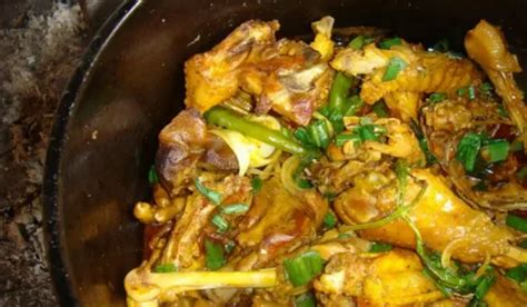 Como fazer galinha caipira na panela de pressão Receitas Maravilhosa