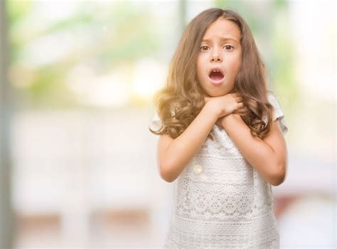 Atragantamiento en niños qué hacer y cómo prevenirlo Mejor con Salud