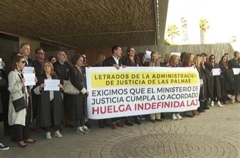 Continúa la huelga de los letrados de la Administración de Justicia