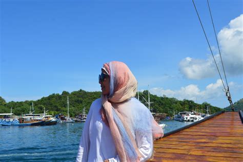 Sailing Labuan Bajo Flores Komodo Packages Bali Komodo Dragon Tour