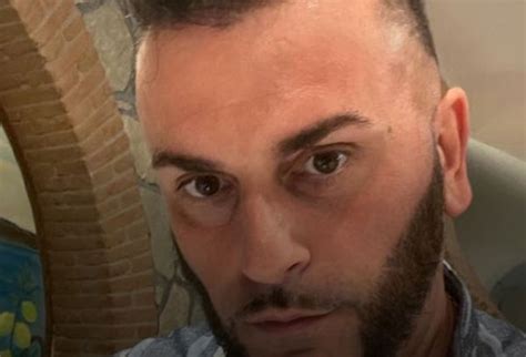 Costiera Amalfitana In Lutto 44enne Di Minori Stroncato Da Un Male