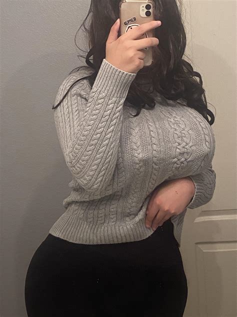 Been Feeling Really Cute In This Outfit Rsfwnextdoorgirls