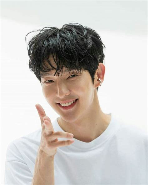 10 Teratas Aktor Korea Paling Tampan 2022 Versi KingChoice