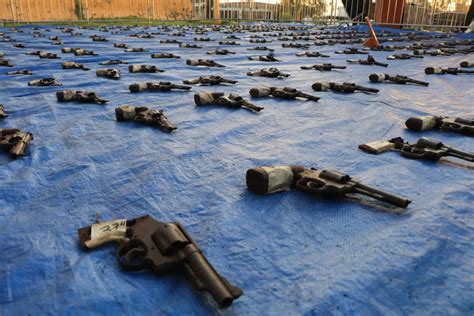 500 ARMAS DE FUEGO SON DESTRUIDAS EN CEREMONIA REALIZADA EN LA POLICÍA