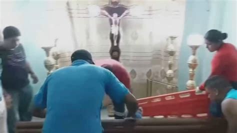 Idosa Dada Como Morta Acorda No Seu Vel Rio Mas Morre Depois